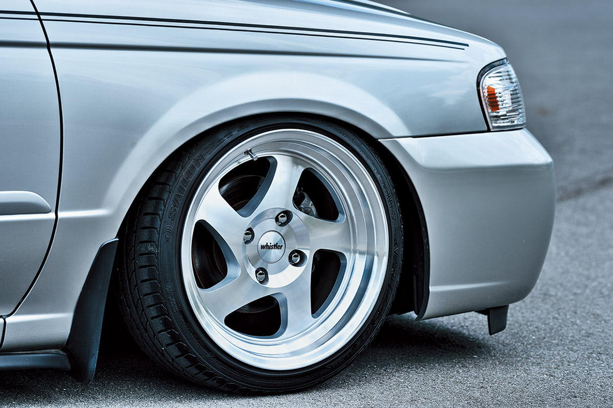 【仮想USDM!?】日本専売モデルのB15サニーの仮想エクスポートモデル！ 大柄なバンパーメイクやシャコタンフォルムで純和風の小市民セダン臭を払拭するサニー | カスタムCAR [カスタムカー ...