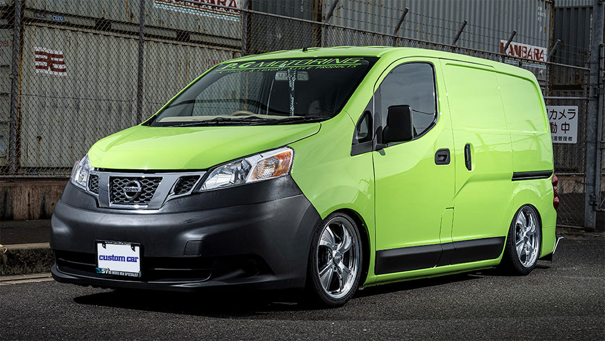 【マスクはUS仕様化!!】当時人気のグリーンカラーにオールペン！ 昔のミニトラックスタイルをテーマに、低さと乗り心地の良さまでも追求したNV200バネット | カスタムCAR [カスタムカー ...