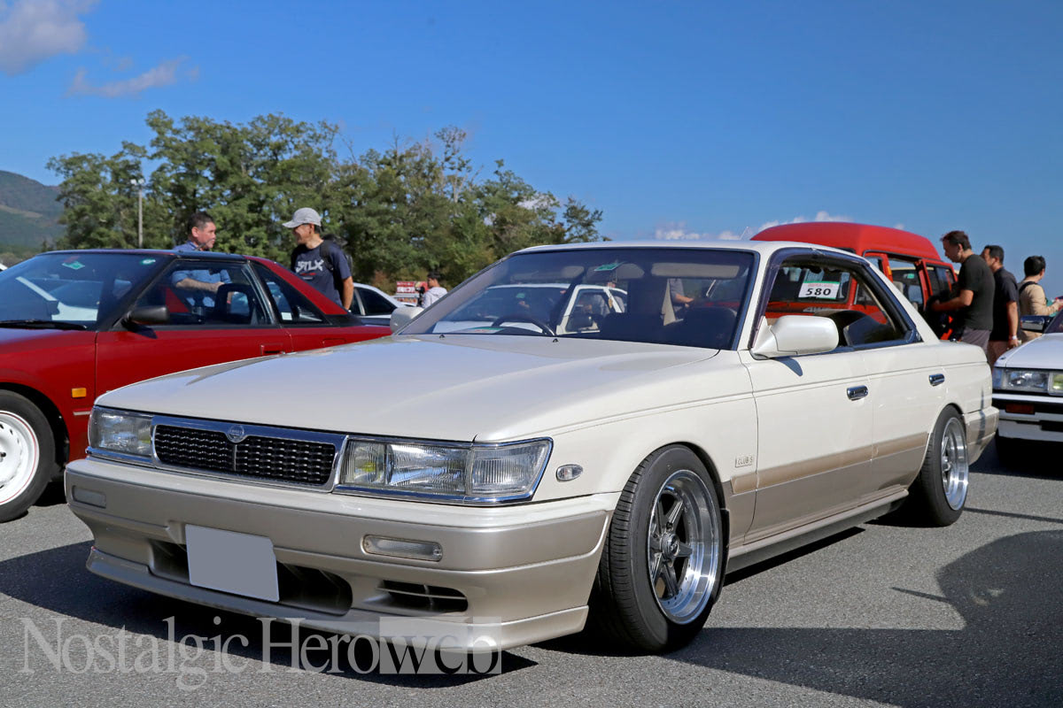 日産のアッパークラスFRセダン、ローレルが密かに熱い！｜ハチマルミーティング2024 at FSW -19 | NostalgicHero [ノスタルジックヒーロー] | 日本の旧車Web ...