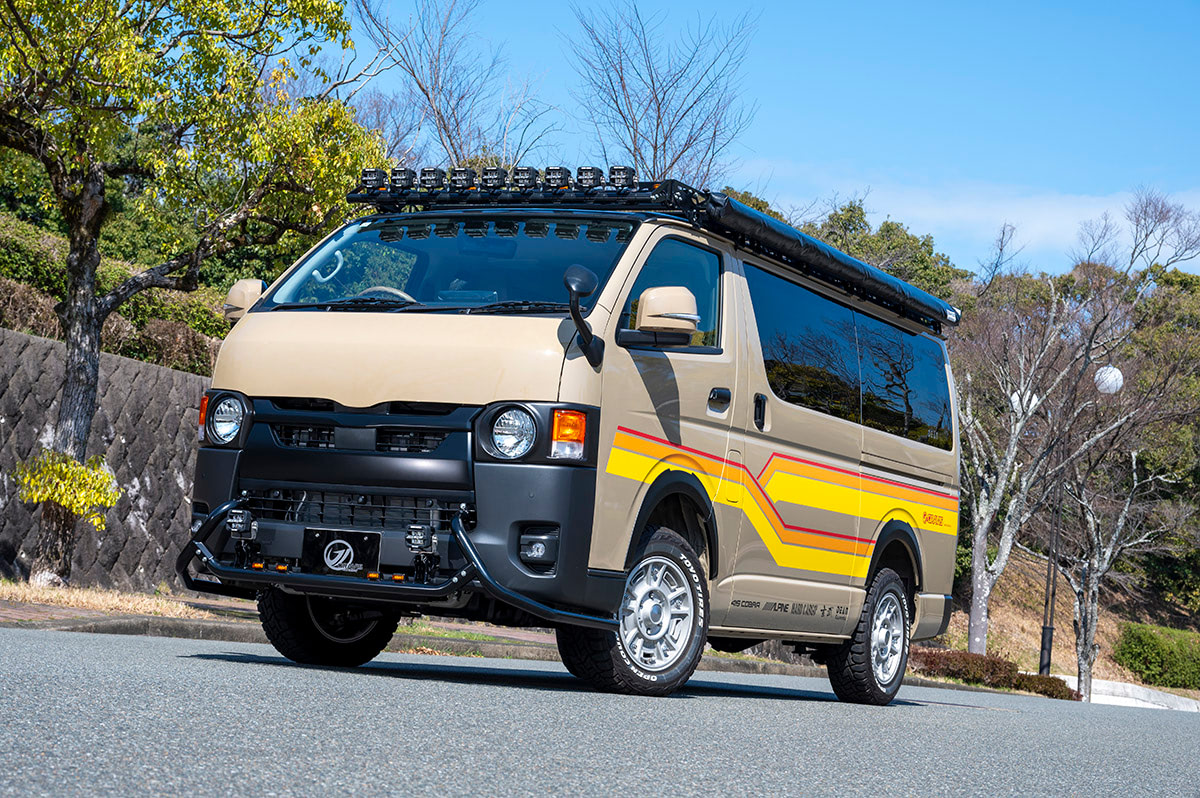 【モデルチェンジしないハイエースをセルフモデルチェンジ！】商用車がオシャレなシティオフローダーに変身！！ | カスタムCAR [カスタムカー] | オールジャンルのカスタムカー大集合｜NOSWEB