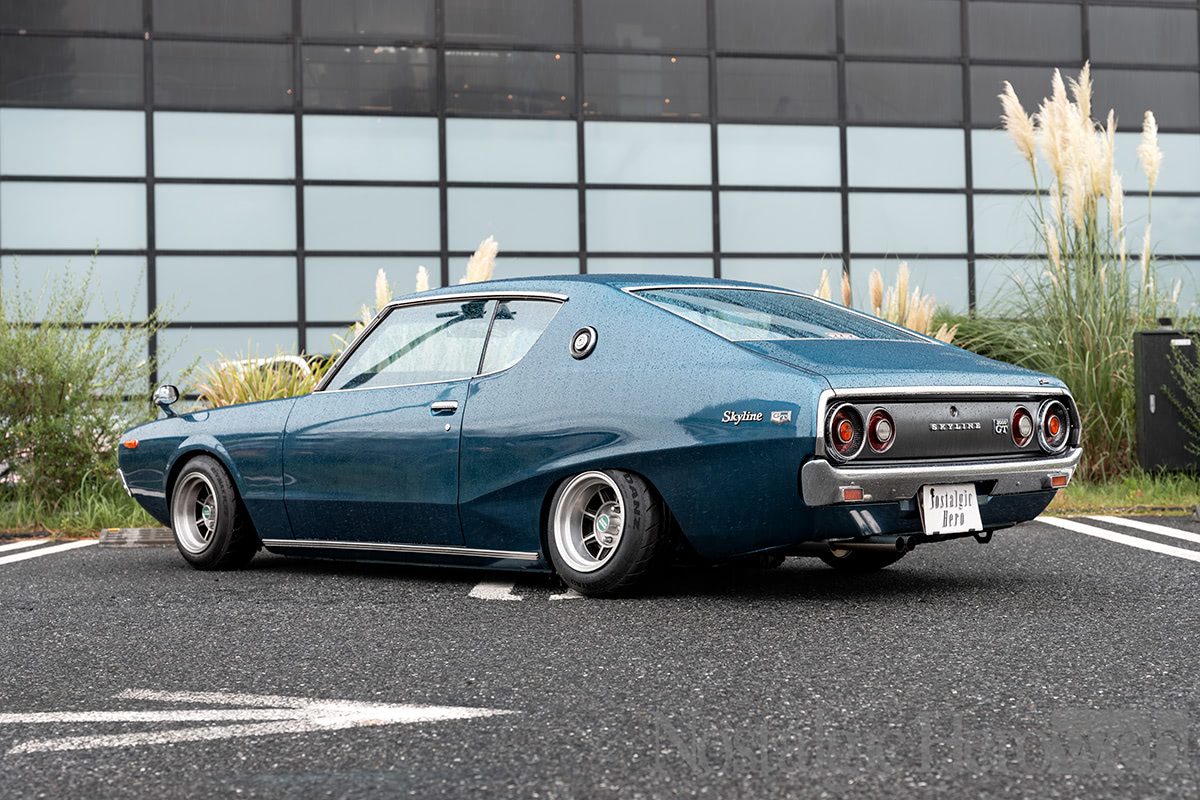 ケンメリといえばブルー！ サーフィンラインを活かしつつ深リムを装着した2ドアハードトップのケンメリ2000GT｜NOS缶コーヒーブレイク | NostalgicHero [ノスタルジック ...
