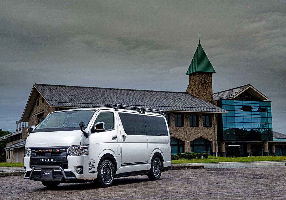 【塗り分けで魅せるエアロの魔術師】アケアのハイエース用パーツに熱視線! | カスタムCAR [カスタムカー] | オールジャンルのカスタムカー大集合｜NOSWEB