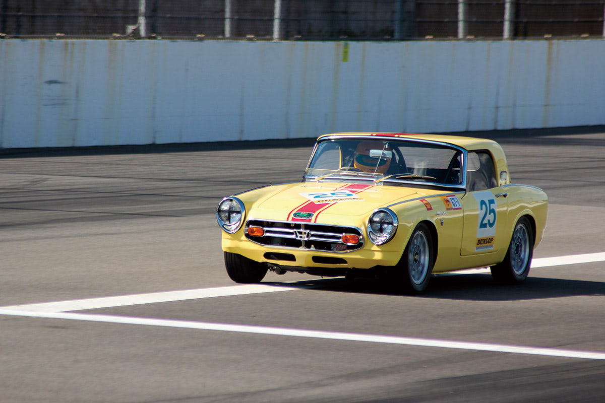 872.8ccまで排気量アップ！ 100ps以上のパワーを絞り出したエスハチ｜1968年式 ホンダ S800 RSC Vol.2｜痛快スポーツモデル | NostalgicHero ...