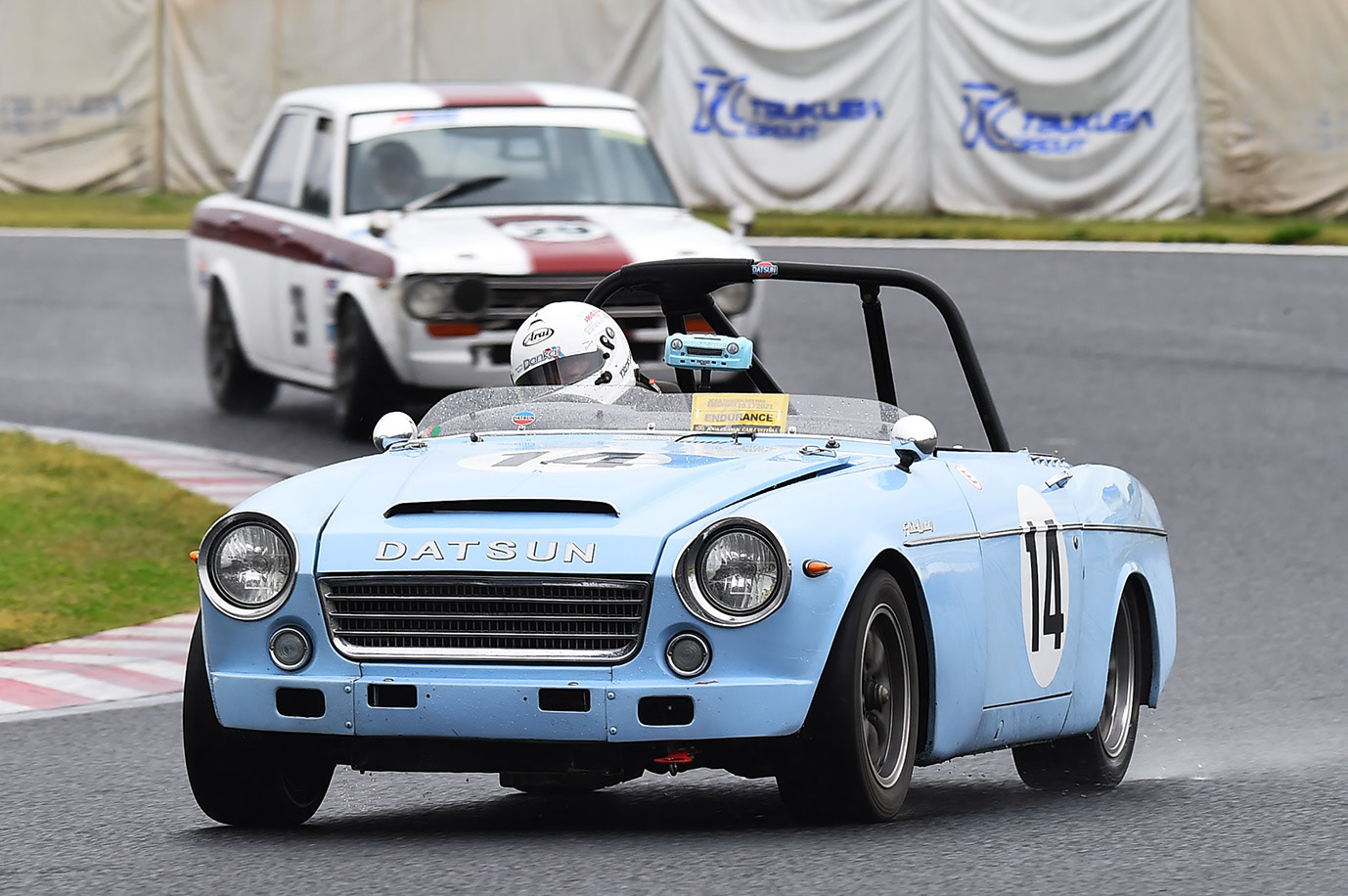 50年前のクルマたちが本気でしのぎを削る60分の耐久レース！ JCCA筑波ミーティングエンデュランス開催 | NostalgicHero [ノスタルジックヒーロー] | 日本の旧車Web ...