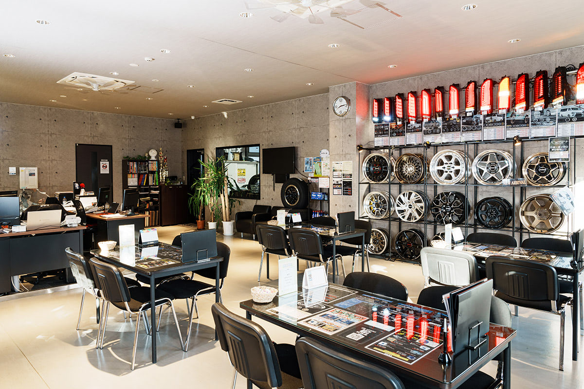 【ハイエース＆キャラバンカスタムのミカタ!!】CRS横浜店 | カスタムCAR [カスタムカー] | オールジャンルのカスタムカー大集合｜NOSWEB