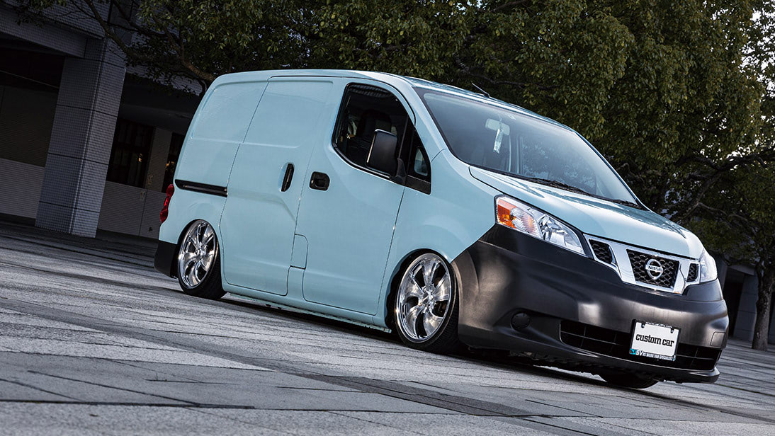 【アメリカナイズなMサイズVAN!!】まさに、スラムドトラッキン全盛時代を風靡した足元にも注目！ USフェイスへコンバージョンしたNV200バネット | カスタムCAR [カスタムカー ...