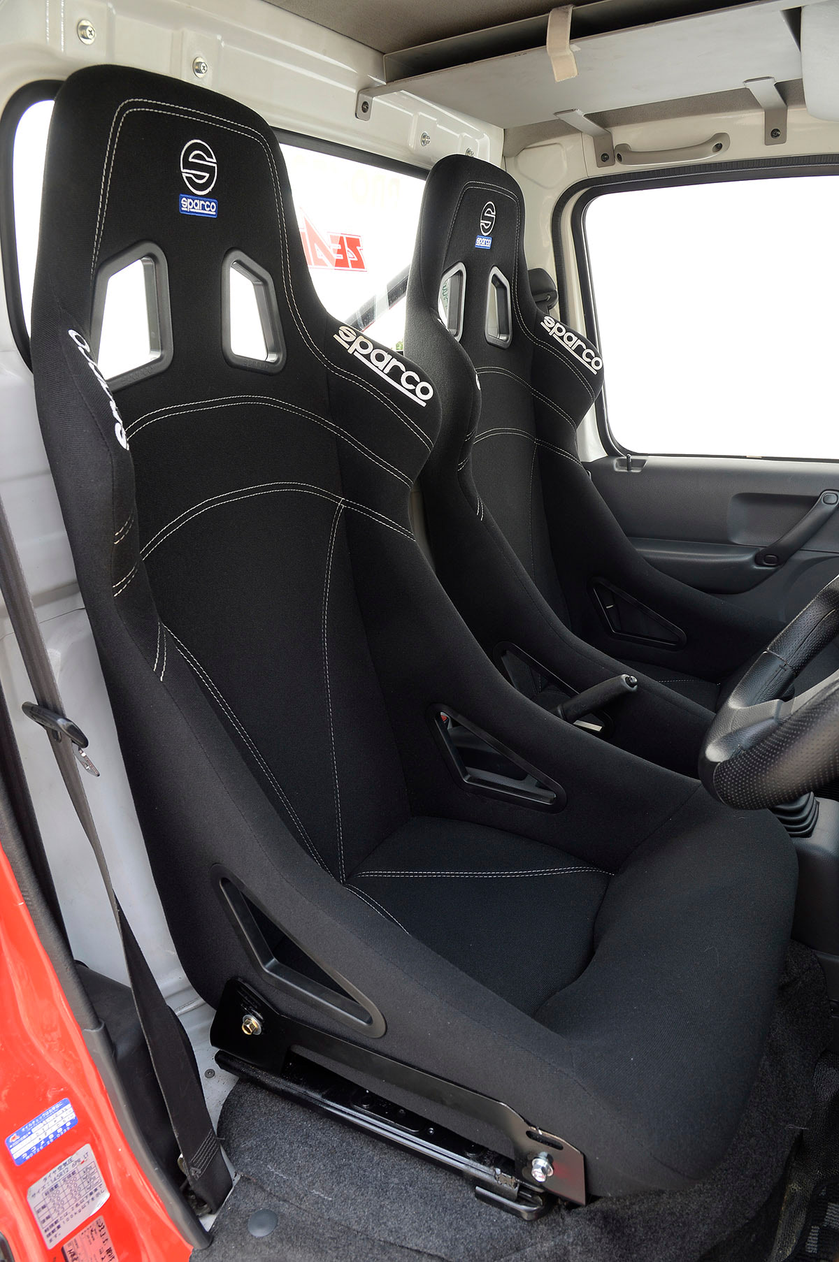 【ジムニーの足を移植!!】ハードな路面もヘッチャラなオフローダー！ JB23の足回り移植で本格的な走破性を手に入れたキャリイ（DA63） | カスタムCAR [カスタムカー] | オール ...