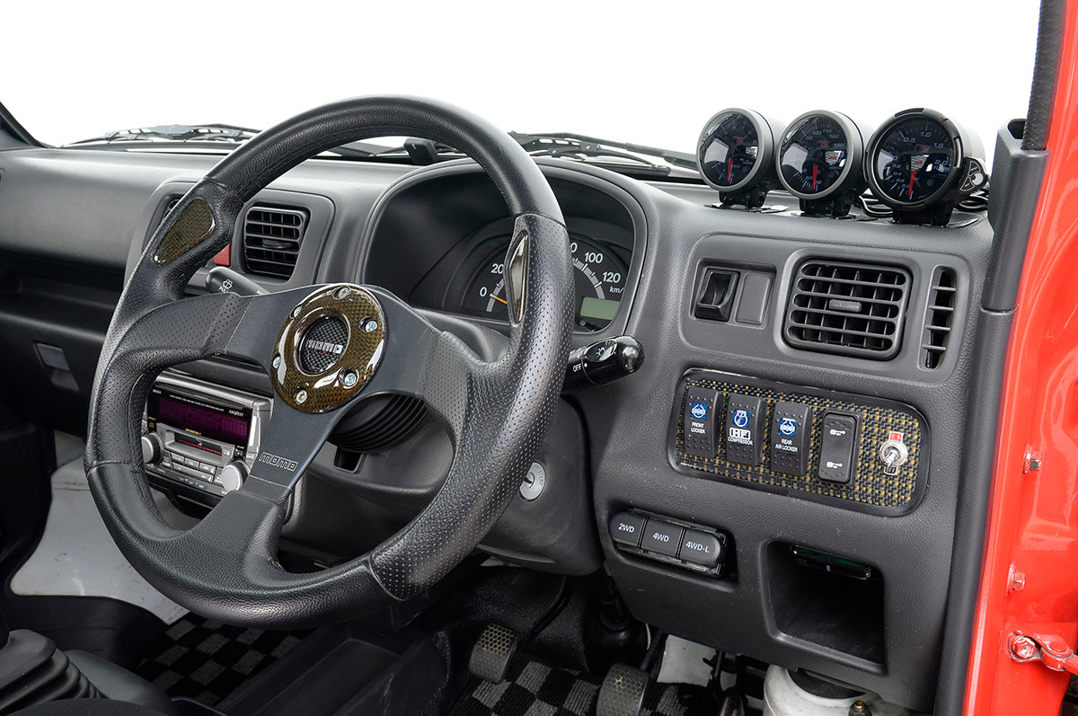 【ジムニーの足を移植!!】ハードな路面もヘッチャラなオフローダー！ JB23の足回り移植で本格的な走破性を手に入れたキャリイ（DA63） | カスタムCAR [カスタムカー] | オール ...