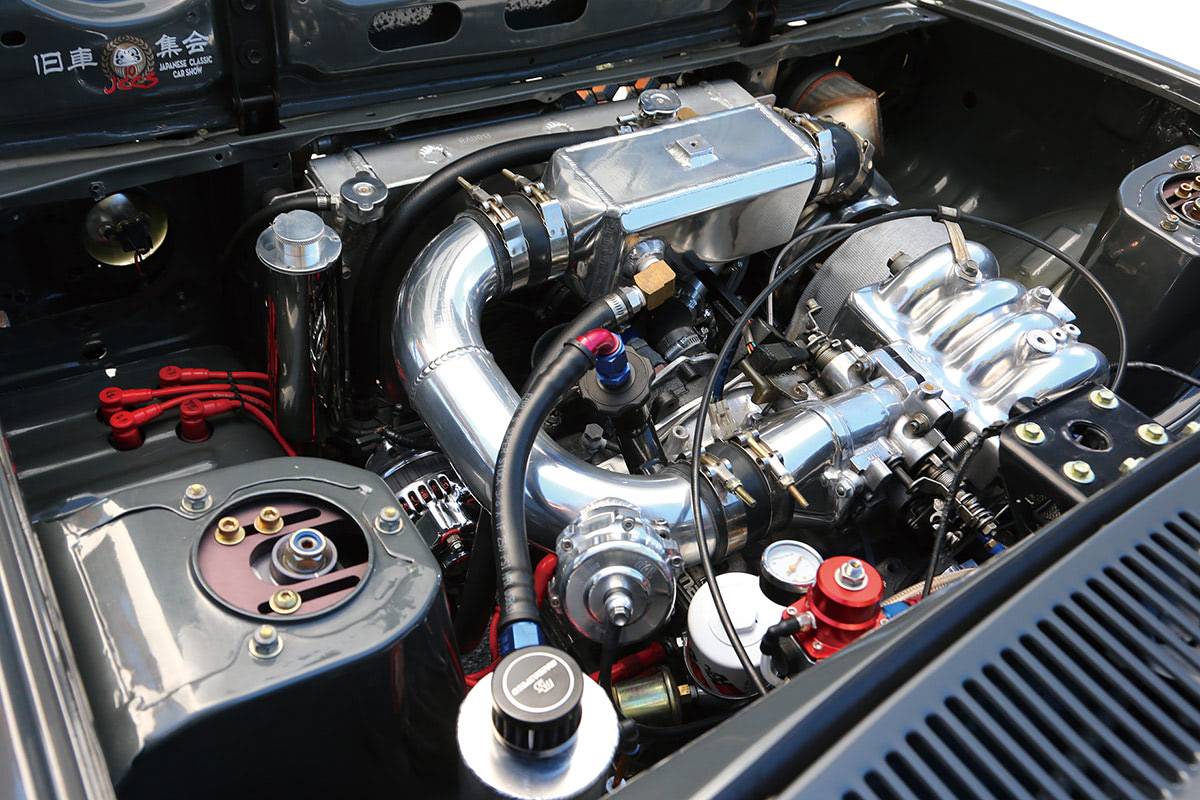 【12A→13Bへ換装!!】常軌逸脱のスピード生み出すUS老舗の13Bチューン！ グリージョ・テレストで身を包んだMAZDA RX-3（S124） | カスタムCAR [カスタムカー ...